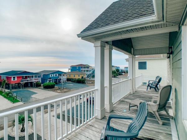 A Beach To Remember Home Home - Holden Beach, NC