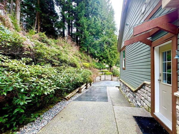 Forest Retreat Suite Near Lakes, Trails&skytrain - Coquitlam