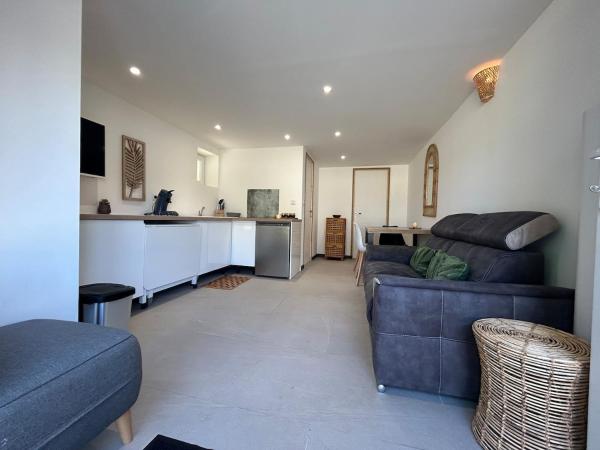 Logement Centre Bourg, Parking Privé - Bourg-en-Bresse