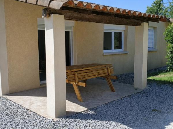 Gîte - Climatisation, Animaux Ok - 6 Pers. - Api-1-52-2835 - Ardèche