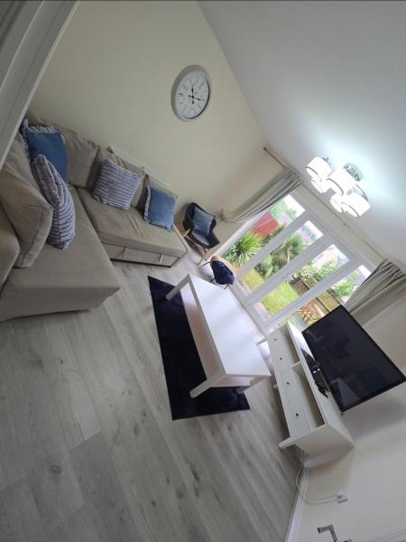 Nash Gardens Luxury Retreat - Shropshire