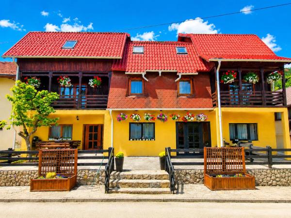Casa Sandu-sadova - Fundu Moldovei