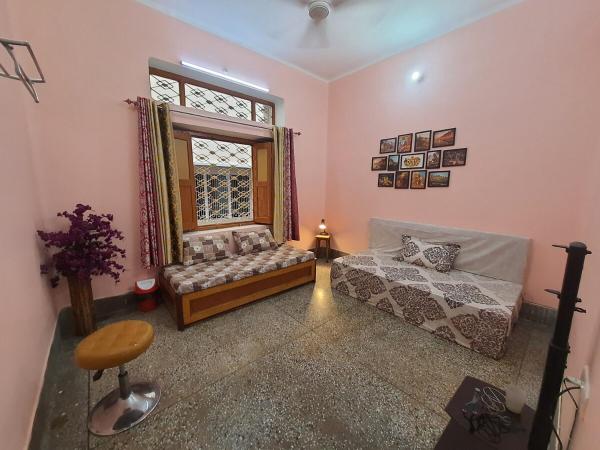 Shiv Kutir - Varanasi