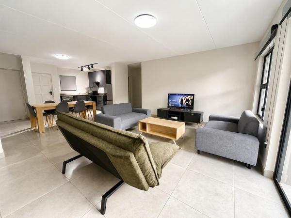 Family Home Near Rosebank & Sandton - Johannesburg
