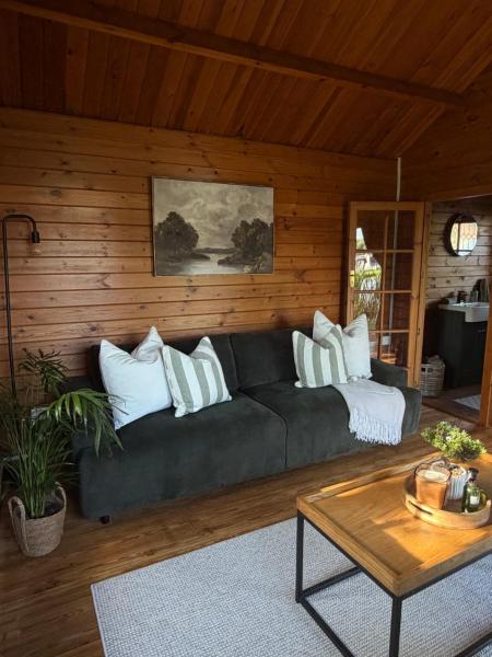Swan Cove - Lakeside Caravan Park - Downham Market