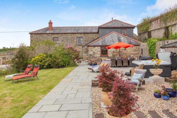 5 Bed In Hayle Oc-r42756 - Praa Sands