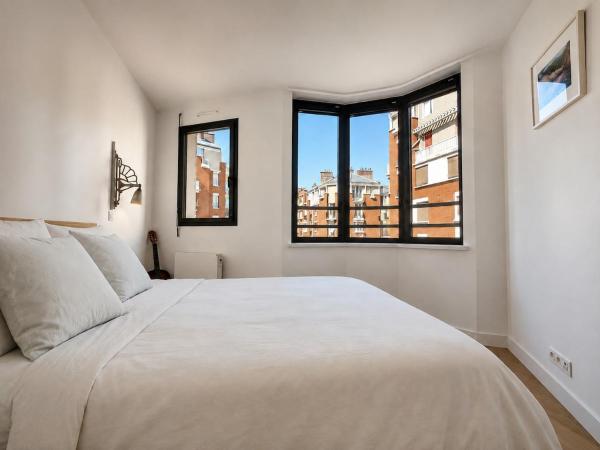 Appartement Spacieux Et Lumineux Avec Chambre - Paris