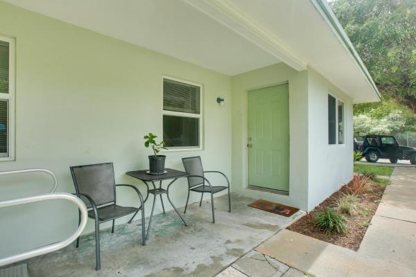 Walk To Dtwn! Pet-friendly Condo In Delray Beach - Delray Beach, FL
