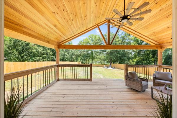 Lakeview Retreat - Family-friendly - Near Downtown - Macon, GA
