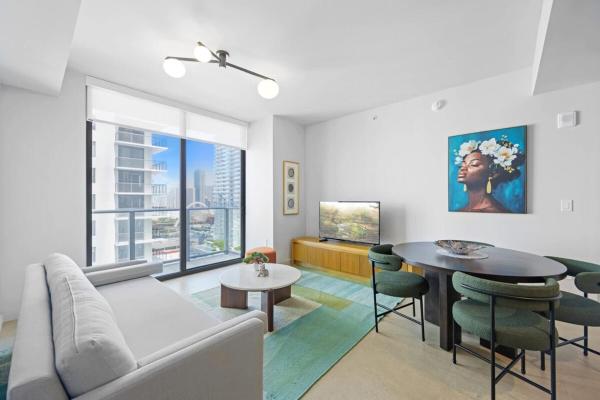 New Modern 1br Pool-sauna, Gym, Co-w 1111 - Miami, FL