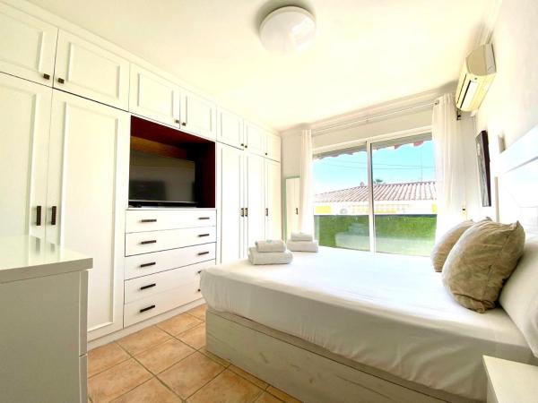 Oasis In Estepona - Estepona