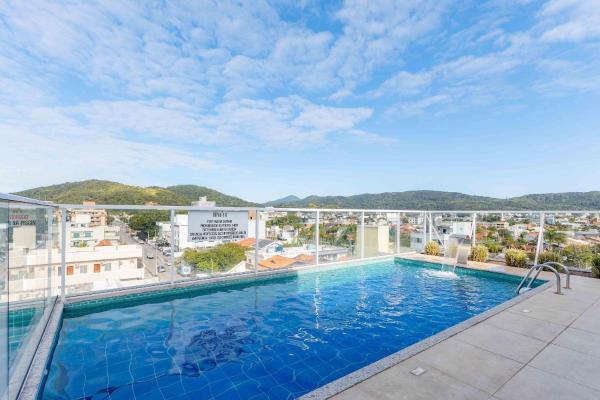 Apartamento Con Piscina Y Vistas A La Montaña - Pôrto Belo