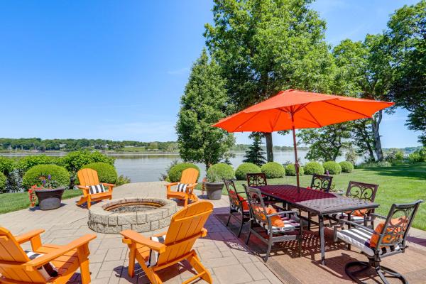 Maumee River Retreat! Apt W/ Fire Pit + Patio - Hollywood Casino Toledo