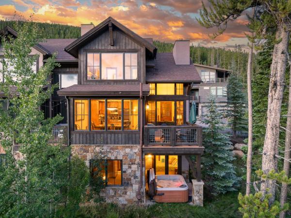 Mountain Villa 301 Next To Resort I Private Hot Tub I Great Views I Activity Program - Winter Park, CO