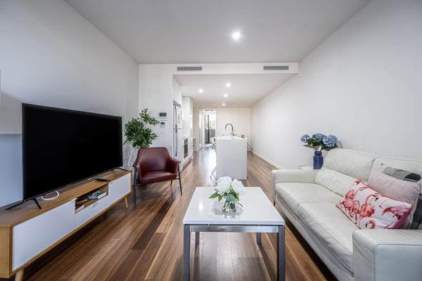 Provenance Apartment, 1 Bedroom Free Car Space - Canberra