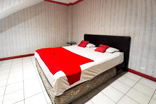 Reddoorz Near Sam Ratulangi Manado - Manado