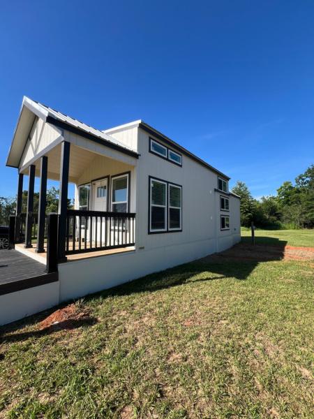 The Sunflower Villa - 15 Miles From The Beach! - Foley, AL