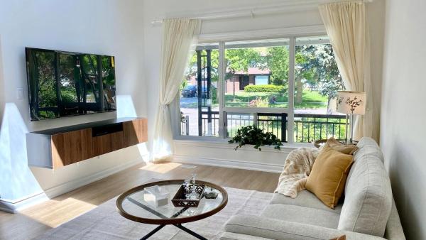 Sunbeam Haven - Spacious 3 Bedrooms - Indoor Parking - Toronto
