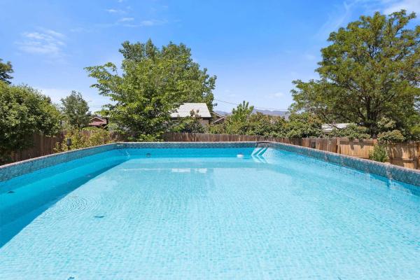 Rare Pool And Hot Tub Home - Family And Pet Friendly - Idledale, CO