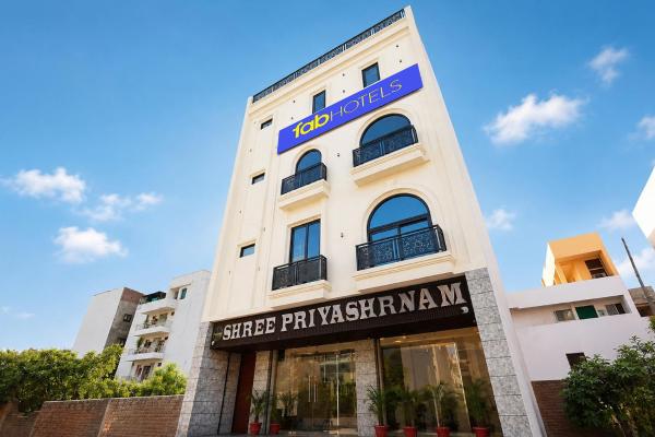 Fabhotel Shree Priyasharnam - 500 M From Prem Mandir - Vrindavan