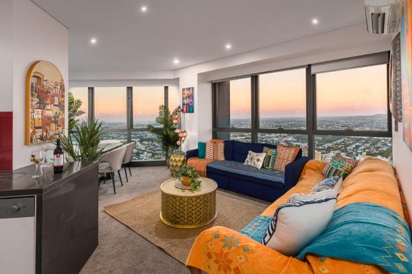 Moroccan Oasis-level 60 In Meriton Suites-deluxe Story Bridge & River Views-free Parking - Spring Hill