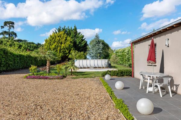 Gîte Bord De Loire Piscine Jacuzzi - Saumur