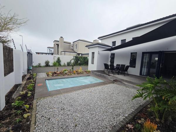 Family Holiday Home - Kapstaden