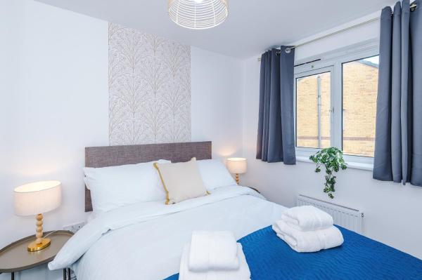 Sleeps 5 Near Manchester Centre Free Parking - Oldham