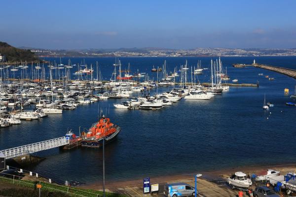 Devoncourt Devoncoast Seaview Apartments - Brixham