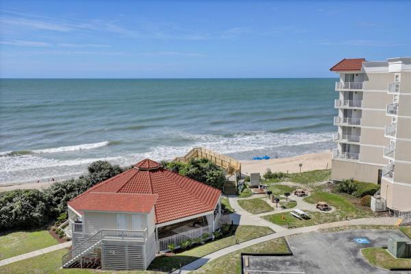 Renovated Oceanfront Condo, 2 Bedrooms Overlooking Ocean - North Topsail Beach, NC