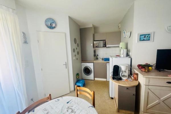 Appartement Calme Avec Terrasse Et Vue Sur Le Port - Rochefort