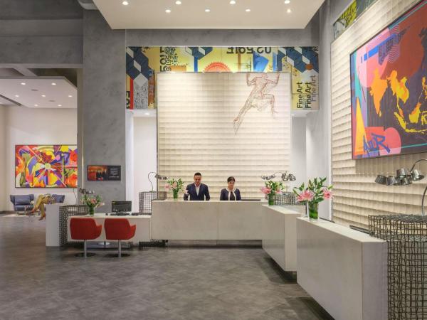 Pullman Jakarta Central Park - Jakarta