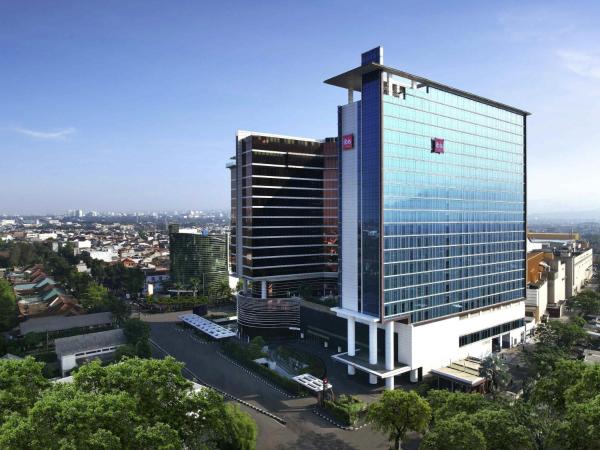 The Trans Luxury Hotel Bandung - Bandung