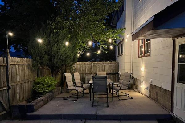 Mins To State Fair & Amfam Field |Sleeps 12|4br + Parking - Milwaukee