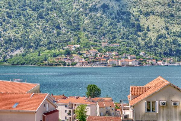 Serene Seaview Oasis At Boka Garden By Mn Property - Kotor