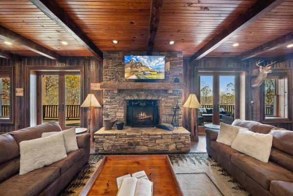 Renaissance Lodge - Blowing Rock, NC