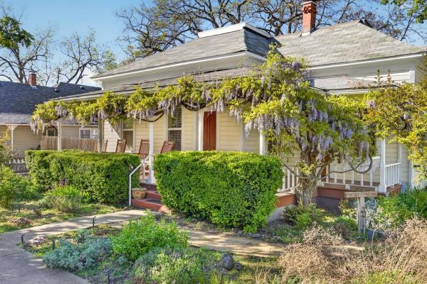 Whimsy On B- 2br & Studio Near Osf - Ashland, OR