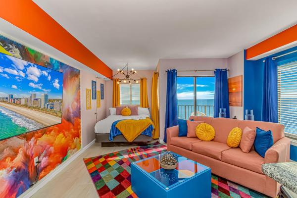 Vibrant & Remodeled Oceanfront Condo W Led Lights! Palace 1003