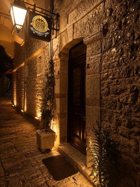 Alchemist Inn - Albania