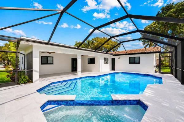 Coral Springs Oasis Retreat - Florida