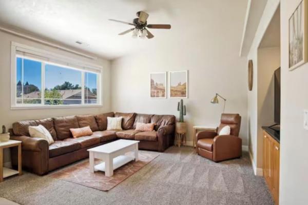 Zion Family Retreat With Private Pool, Hot Tub And Game Room - La Verkin, UT