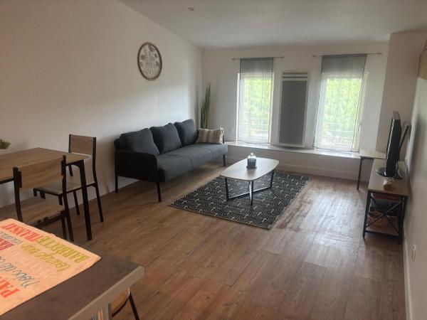 Aux Portes De Saint Emilion, Entièrement Refait à Neuf, Climatisation, Parking Gratuit, Wifi - Castillon-la-Bataille