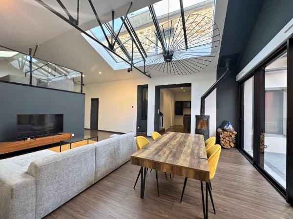 Magnifique Loft Industriel-chic Avec Patio - Brest