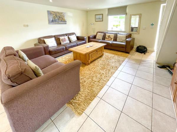 Lily Pad 2 - Uk43901 - Peterborough