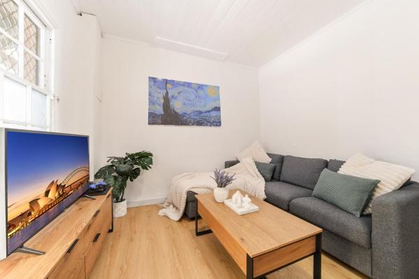 City Escape Minutes From Darling Harbour - North Sydney