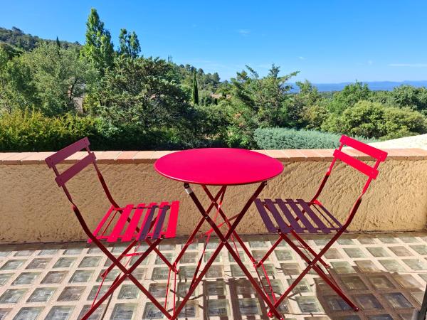 Tourtour, Chambre Avec Vue, Confort Et Calme - Tourtour