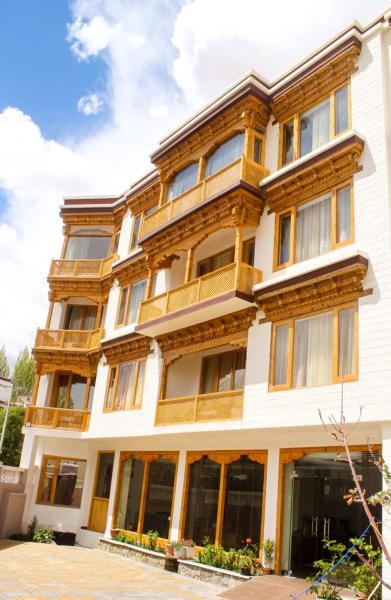 Hotel Kanishka - Leh