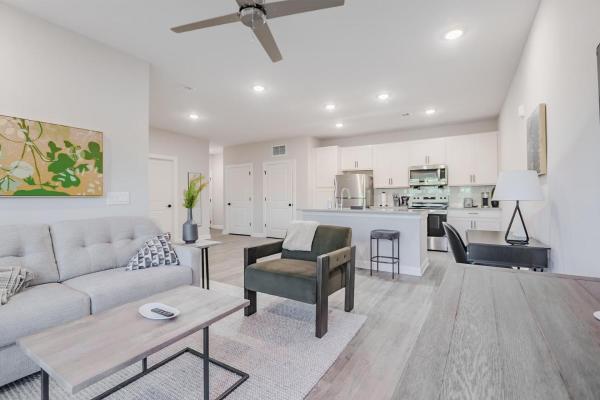 Landing Apartments - Tice - Fort Myers
