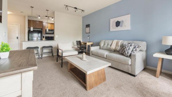 Landing Beautiful 1bd Pool Gym - Manassas, VA