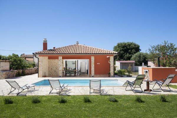 Villa Martha Near Pula - Premantura